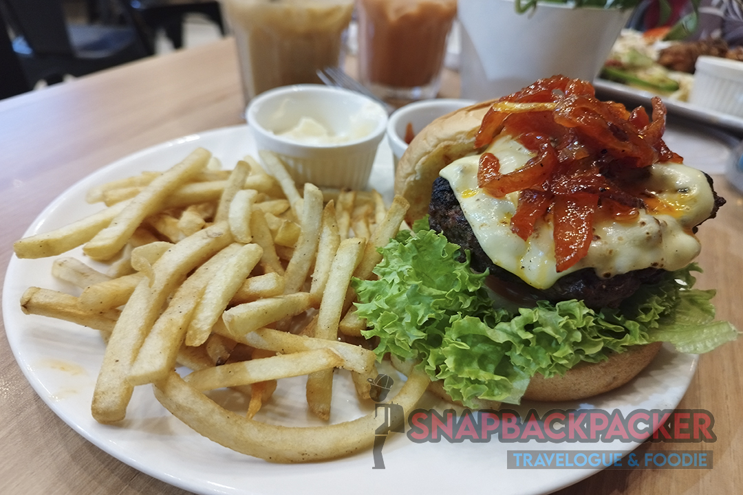 Dinner Western Food Di Makan Heritage Rimbayu Selangor - Snapbackpacker